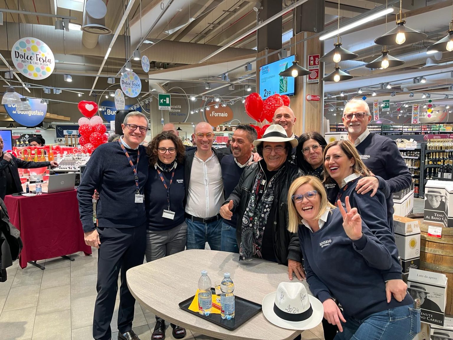 Al Bano incanta i fan agli Spazio Conad di Curno (BG) e Vimodrone (MI ...